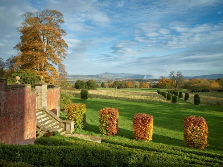 Humphry Repton: the life and career of the leading 18th Century ...